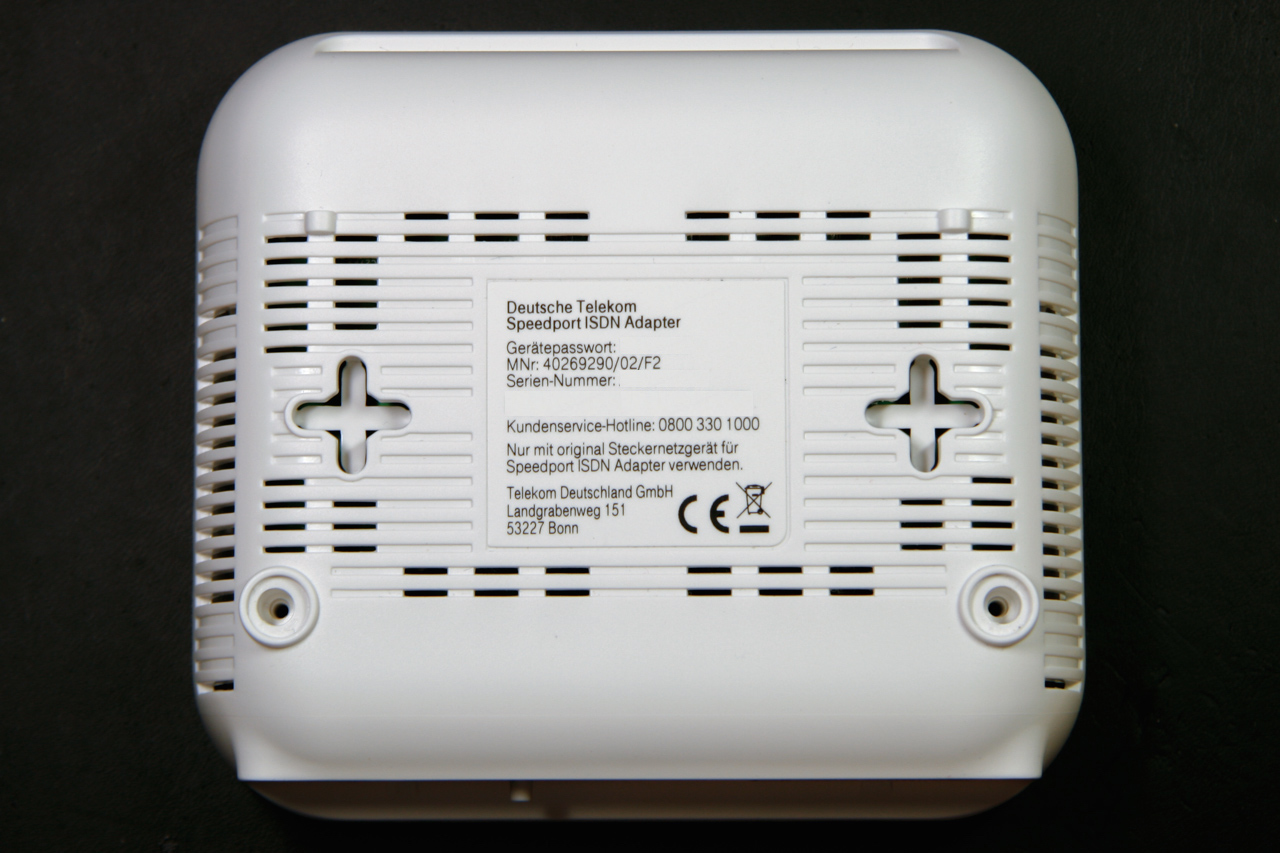 Teardown: Speedport ISDN Adapter – Trackers-World.net